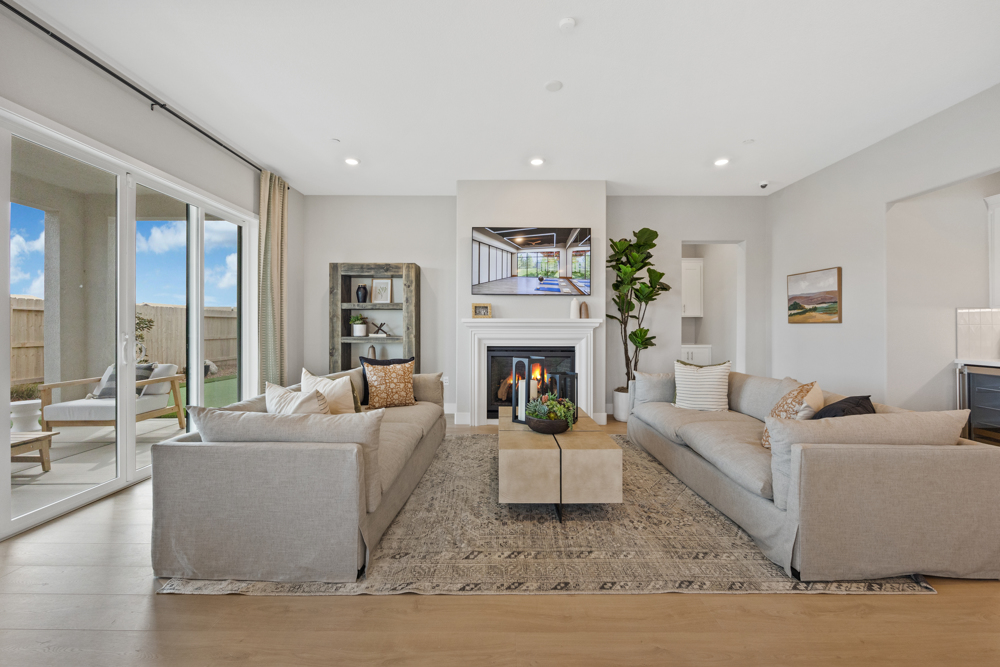 Estates-Basin at Esplanade at Madeira Ranch in Elk Grove, CA - Designed ...