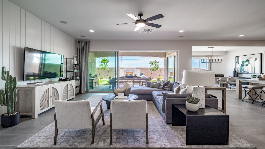 Shire at Paradisi Venture II Collection in Surprise, AZ - Taylor Morrison