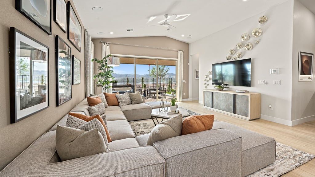 Daphne at The Amara Collection at Portofino at Lake Las Vegas in ...