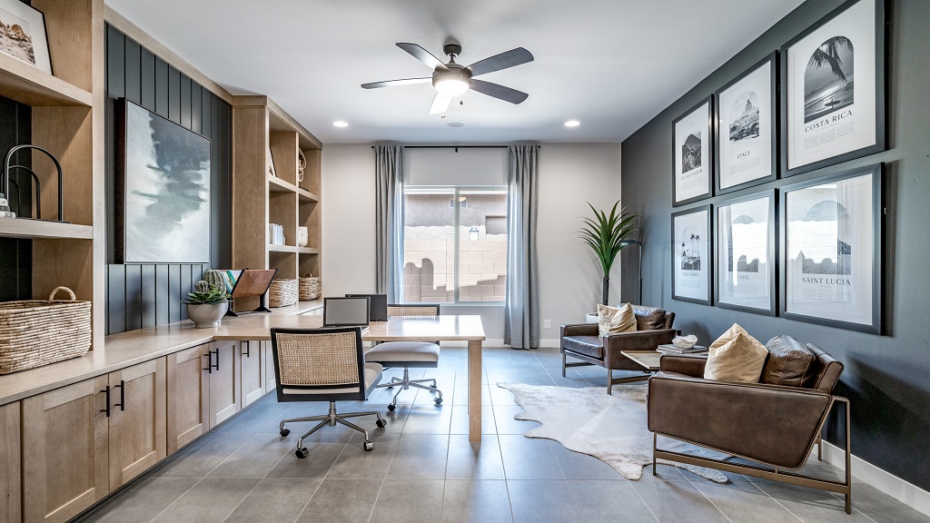 Shire at Paradisi Venture II Collection in Surprise, AZ - Taylor Morrison