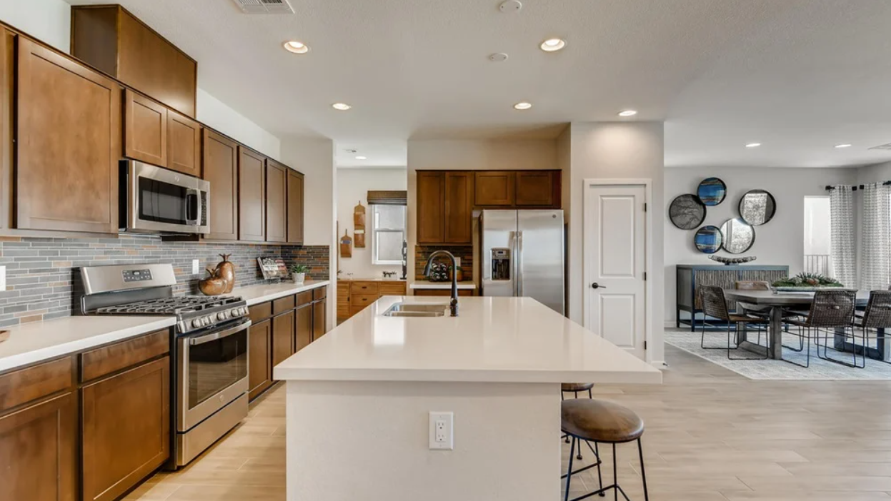 Make Moves | New homes selling now - Taylor Morrison